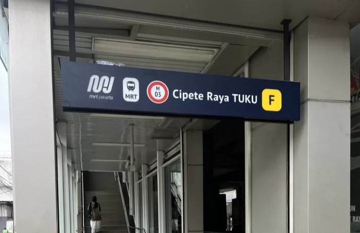 Kopi Tuku Branding MRT Cipete